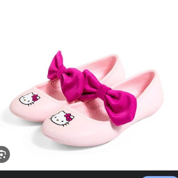 Native | Shoes | Native X Hello Kitty Margot Bow Flat | Poshmark